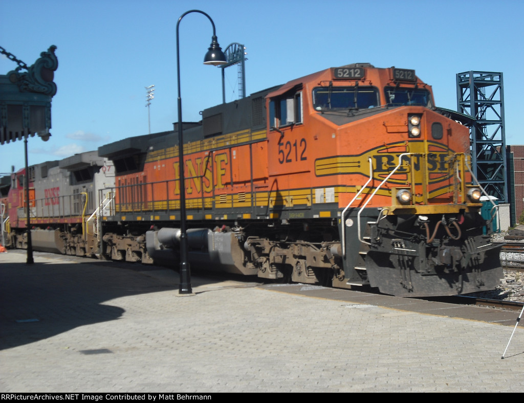 BNSF 5212
